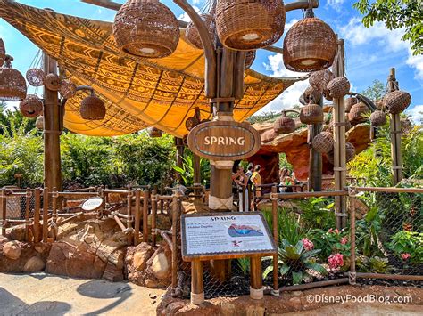 Video Watch Our Full Walk Through Of The New Moana Attraction In