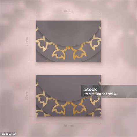 Template Kartu Nama Dalam Warna Coklat Dengan Pola Emas Abstrak Untuk