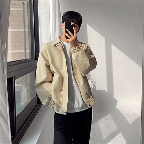 플라이데이 남여공용 데일리 봄 아우터 Pick‼️ 미니멀한 무드의 레더 블루종 자켓😉