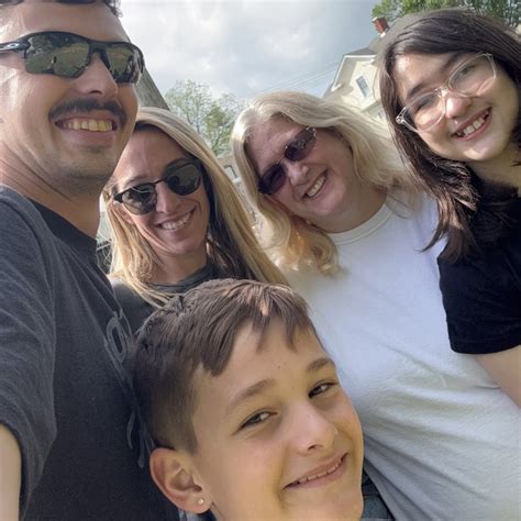 Holly Kerrache Youtube