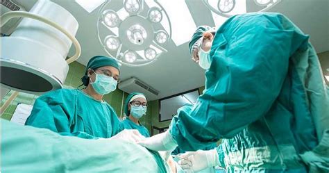 28歲女腹痛就醫 兩腿間蹦出「血淋淋一顆頭」嚇傻稱沒懷孕 國際 Ctwant