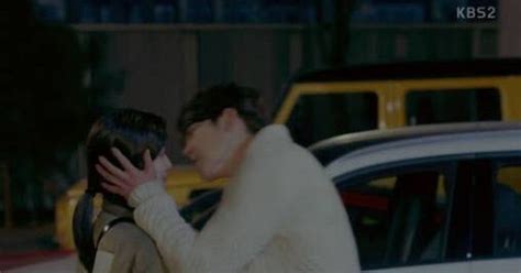 함부로 애틋하게 김우빈 수지에게 간절하게 고백 사랑해 가지마