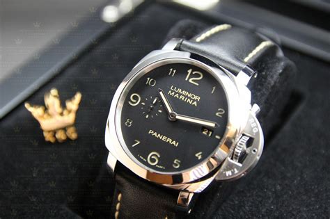 Pin von Karina Hoever auf Uhr | Uhren, Uhr, Watches
