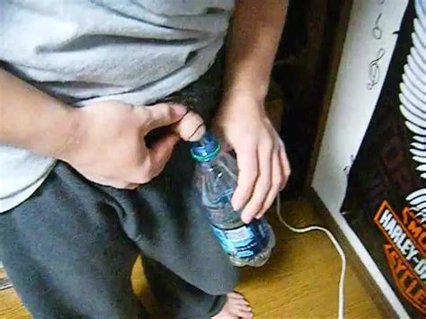 Guy Pissing In Bottle Gay Pissing Porn At Thisvid Tube