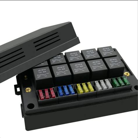 China Fuse Relay Box With 15 Slots Fuse Holder And 10 Slots Relay Panel