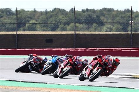 F1 2022 Así Son Los Monos De Pilotos Y Equipos ¿cuál Te Gusta Más