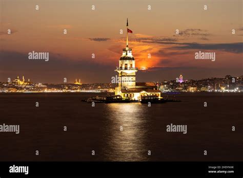 Istanbul Leanderturm Istanbuls Stock Photo Alamy