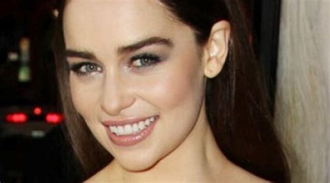 Emilia Clarke Daenerys Targaryen En Juego De Tronos Llega A