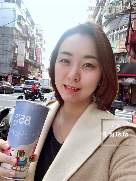 宜蘭【珍珍】 昨晚臨時預約的客人 今天要碰面啦 ️ 別再說妳沒有胸💢💢💢 那是妳沒有正確選擇內衣👙