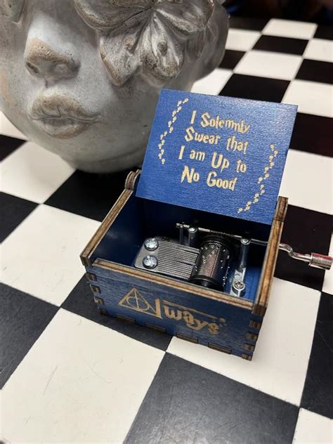 Скринька музична гаррі потер хоґвортс — ціна 320 грн у каталозі Скриньки Купити товари для дому