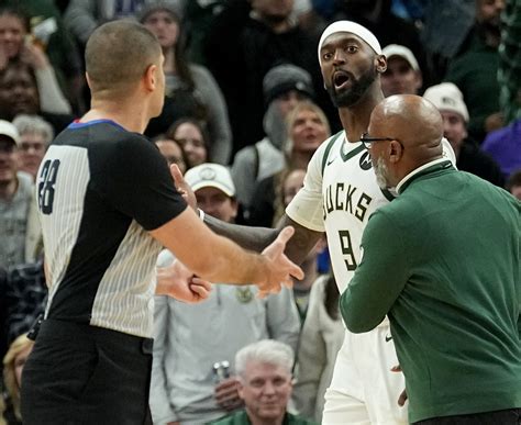 Bobby Portis Ejected In Bucks Game Vs Pacers Stood Up For Giannis