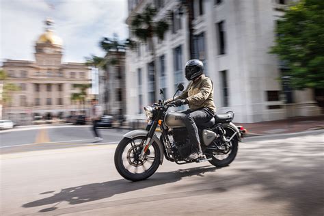 2022 Royal Enfield Classic 350 First Ride Review Cycle 40 Off