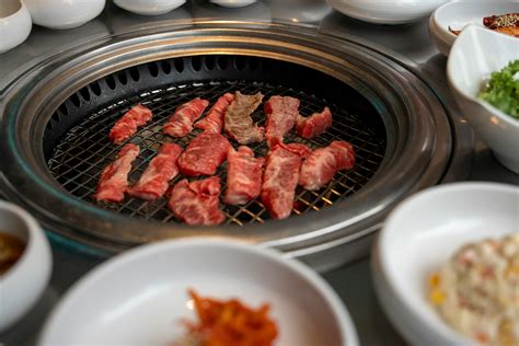 집게 고기 고명 굽는 김치 대한민국 레스토랑 맛있는 맛있는 식사 무연 그릴 미식가 바베큐 문화 바비큐
