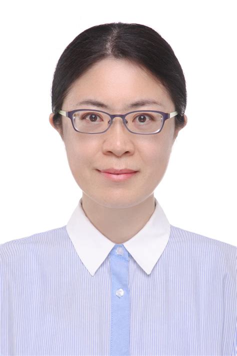 提高英语 V 教研室 青岛大学公共外语教育学院