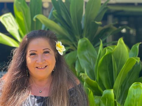 Waikiki Walking Tour Part Halia Tours And Transportation Private Tours Oahu Hawaii