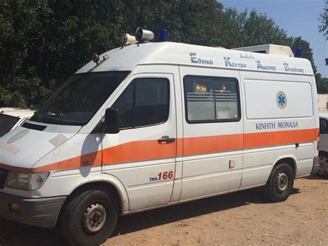 Σοβαρό τροχαίο στη Ψαροπούλα To Ekab άργησε να ανταποκριθεί τα δυο