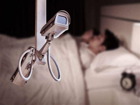 Spy Cam In Bed Room పడక గదిలో రహస్య కెమేరాతో భర్తపై నిఘా భార్య అరెస్ట్ ట్విస్ట్ అదిరింది