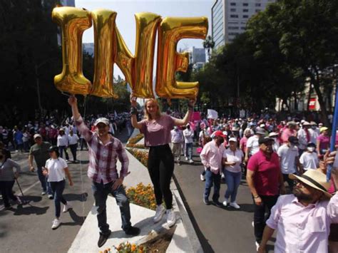 Marcha En Defensa Del Ine En La Cdmx Fueron ‘entre 10 Y 12 Mil Personas