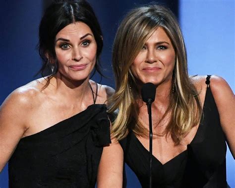 Friends Co Stars Aniston Cox Reunite