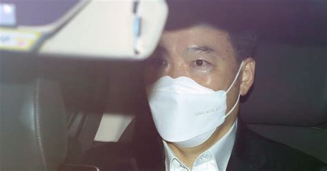 김오수 대변인폰 압수 항의 기자들에 겁박하냐