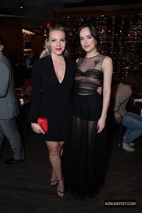 Eloise Mumford Feet Aznudefeet