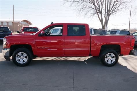 2017 Chevrolet Silverado 1500 4WD Crew Cab 143 5 LT W 1LT 4WD Crew Cab