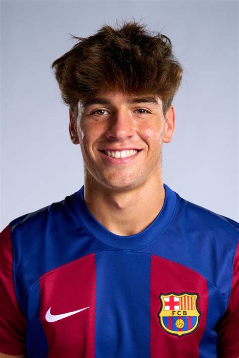 Marc Guiu Stats FC Barcelona Players Soccer Players Soccer Guys