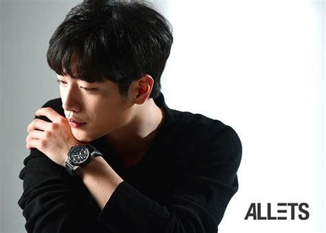 서강준 추운 겨울 녹일 따뜻한 기부 ‘렛츠쉐어더하트 전자신문