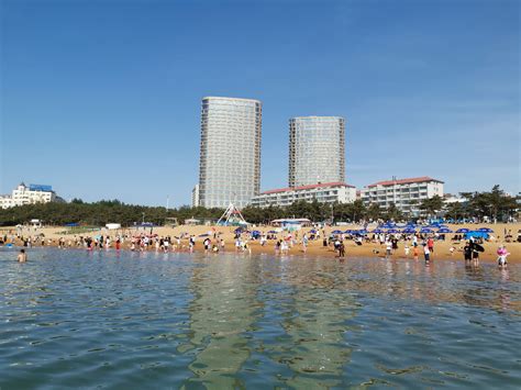2024威海国际海水浴场玩乐攻略 会游泳的还是可以下水的，要 【去哪儿攻略】