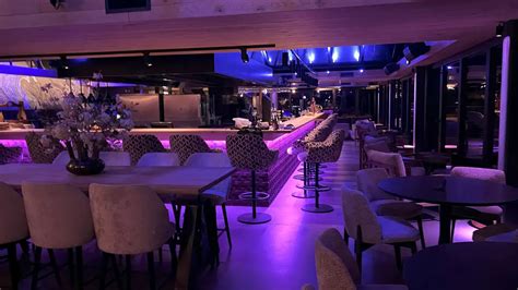 Club 17 Cls Led