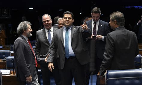 Por 60 Votos A 19 Senado Aprova Texto Base Da Previdência Em 2º Turno