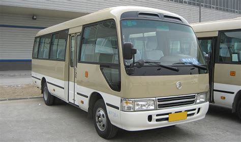 小金龙 23座 车型展示北京易客通达汽车租赁有限公司