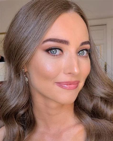 Natural Soft Glam Makeup Look
