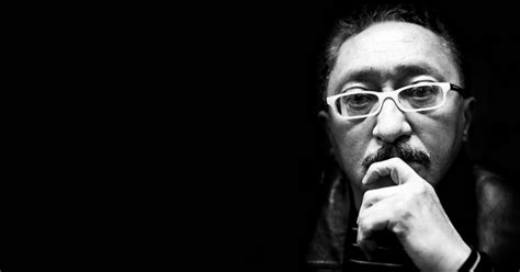 ZONA LIBRE RADIO ONLINE El escritor a prueba Artículo de Juan Villoro