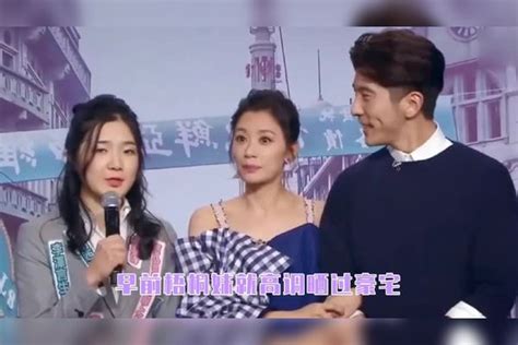 贾静雯女儿投奔美国生父，住豪宅生活超开放，晒湿身照大秀事业线