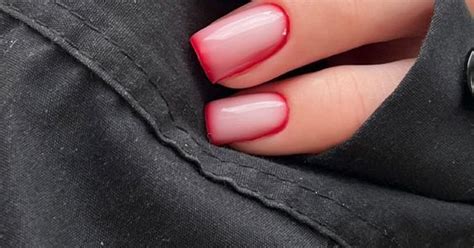 Какой маникюр сделать на Рождество и Новый год модные идеи в красном и белом цветах Выбирайте