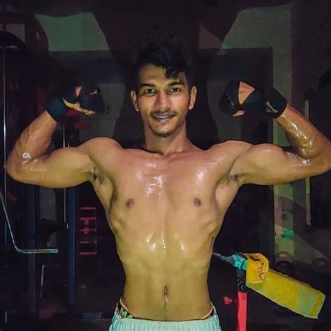 Siddhesh Patil Siddhesh Patil 3108 • Threads Say More