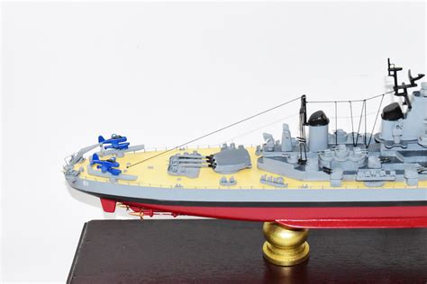 Uss Iowa Bb 61 Iowa Class Battleship 24 Inch Mahogany Model Squadron