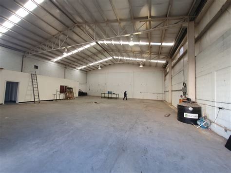 Obras Y Edificaciones Nave Industrial Grupo Jacques