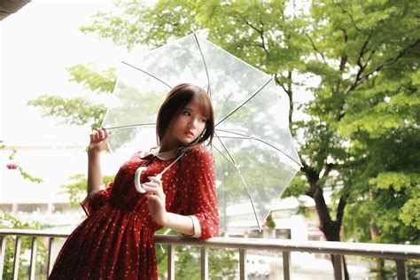 デスクトップ壁紙 木 女性 モデル 遠望する アジア人 傘 ドレス 春 衣類 花 女の子 写真撮影
