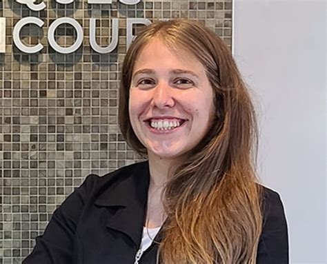 Dr Catherine Pion Dentist At Clinique Dentaire Familiale Windsor Hellodent