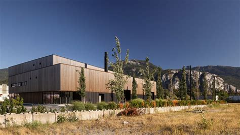 Hemsworth Architecture Wraps Mass Timber Factory In Cedar Slats