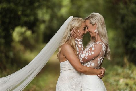 How To Even Out Tan Lines Before Your Wedding Easy Ways