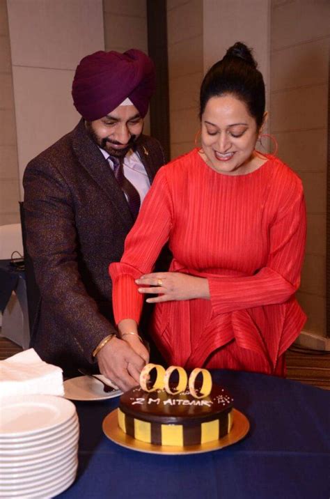Singer Dr Kawal Deep Kour And Capt Surinder Singh Celebrates 2 Million Views On Their Song