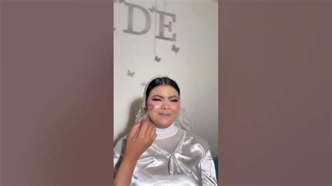 عروستنا المرة دي قالتلي انا مش بحب الميك السيمبل بس بحب الميكب التقيل