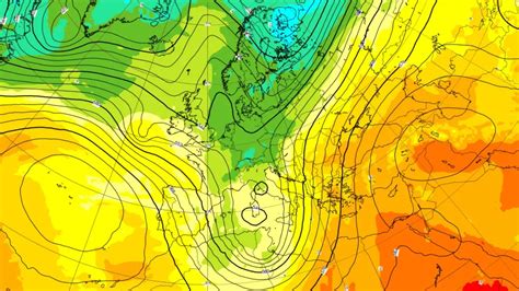 Linverno Sta Per Calare Sullitalia Prima Le Piogge Poi Il Freddo E