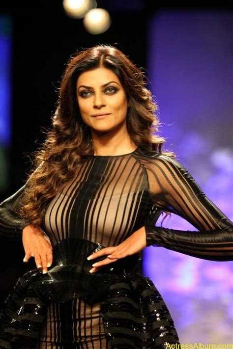 Sushmita Sen Ramp Walk Dasereward