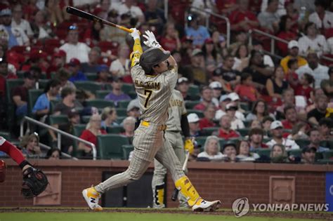 멀티 히트에 3출루 펄펄 김하성 2년 연속 50타점 고지 노컷뉴스