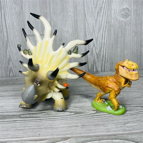 Disney Toys Disney The Good Dinosaur Forrest Woodbush Action Figure