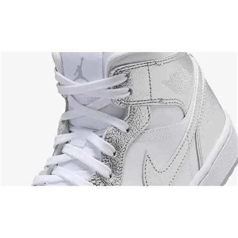 Air Jordan 1 Mid Se Crinkled Chrome Fn5031 100 The Sole Supplier